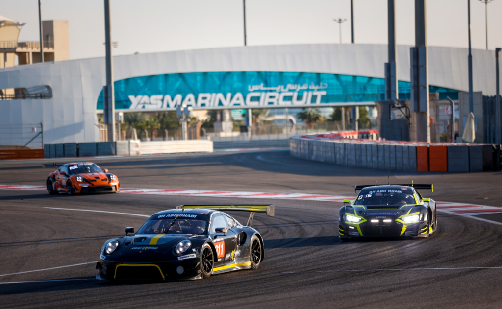 A Thrilling Weekend of Racing at Yas Marina Circuit!